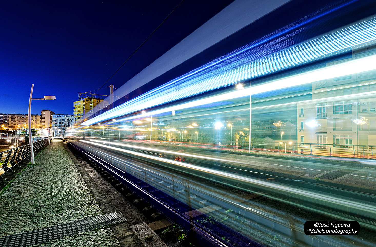 “À passagem do Metro Sul do Tejo (2) – To the passage of the Metro Sul ...